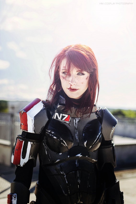 Esta fan te maravillará con su homenaje a la mítica Comandante Shepard ...