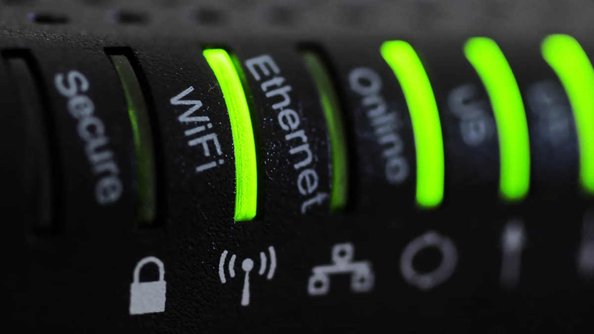 Qué significa cada luz de tu router - Softonic