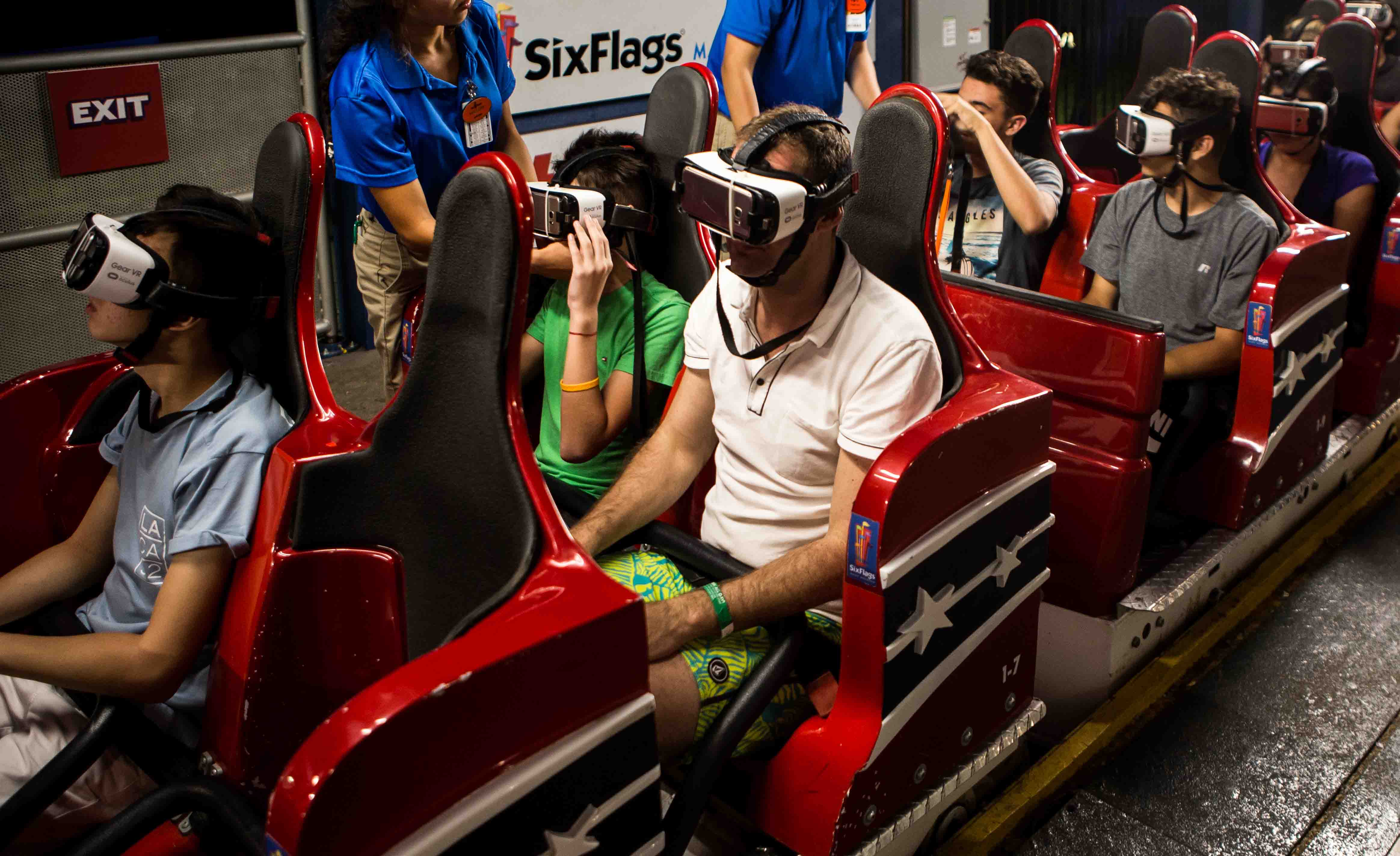 You Need to Start Getting Excited About VR Theme Parks - Softonic