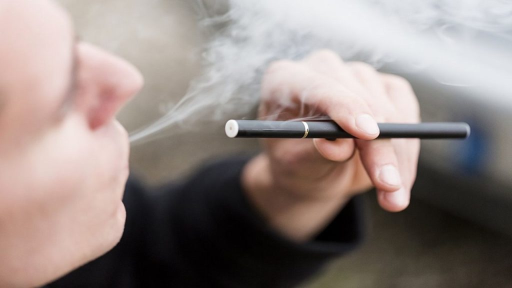 Vaping? Your e-cig might blow up in your face - Softonic