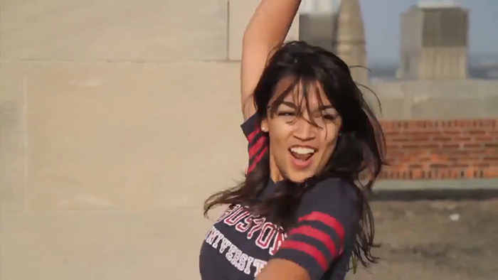 Alexandria Ocasio-Cortez dance melts down social media - Softonic