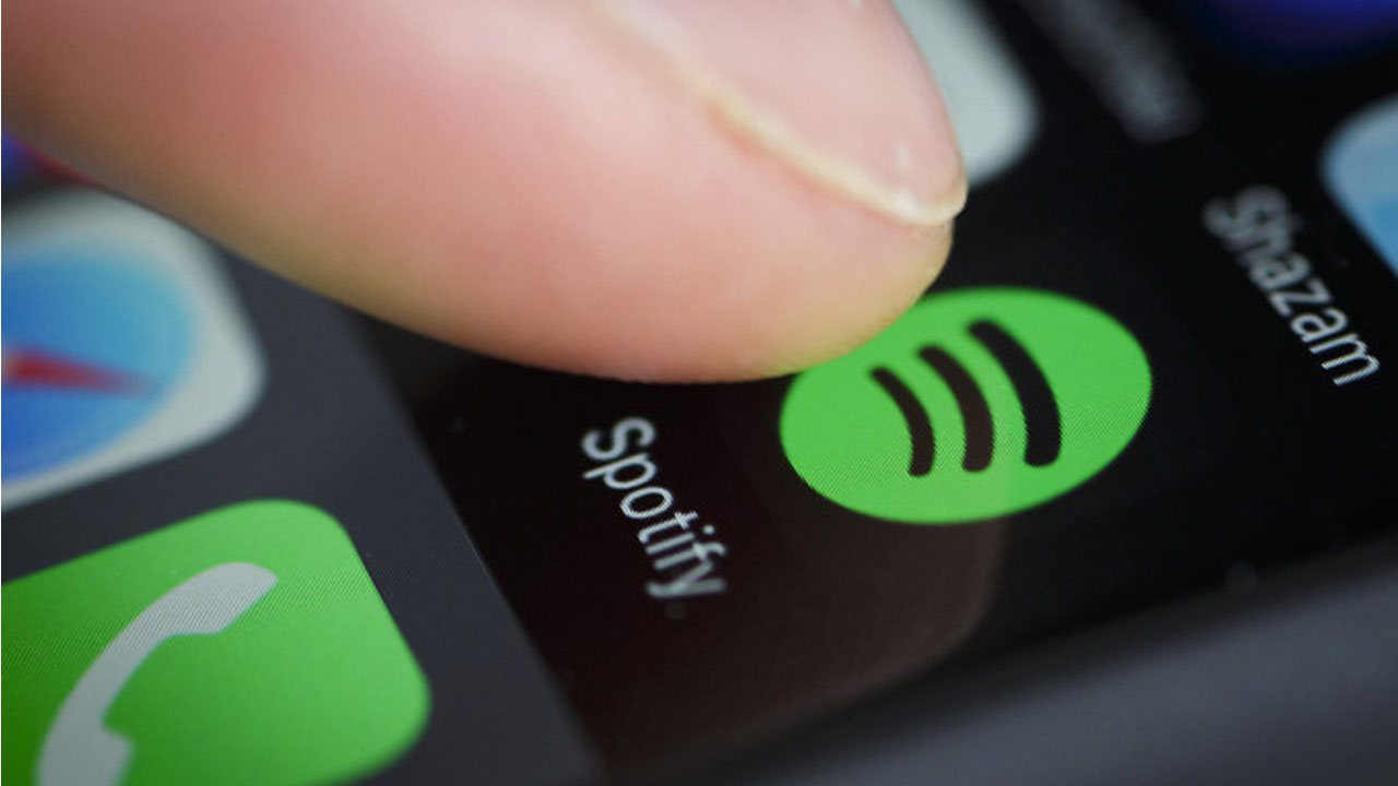 Spotify testing ability to let friends control the Now Playing list ...